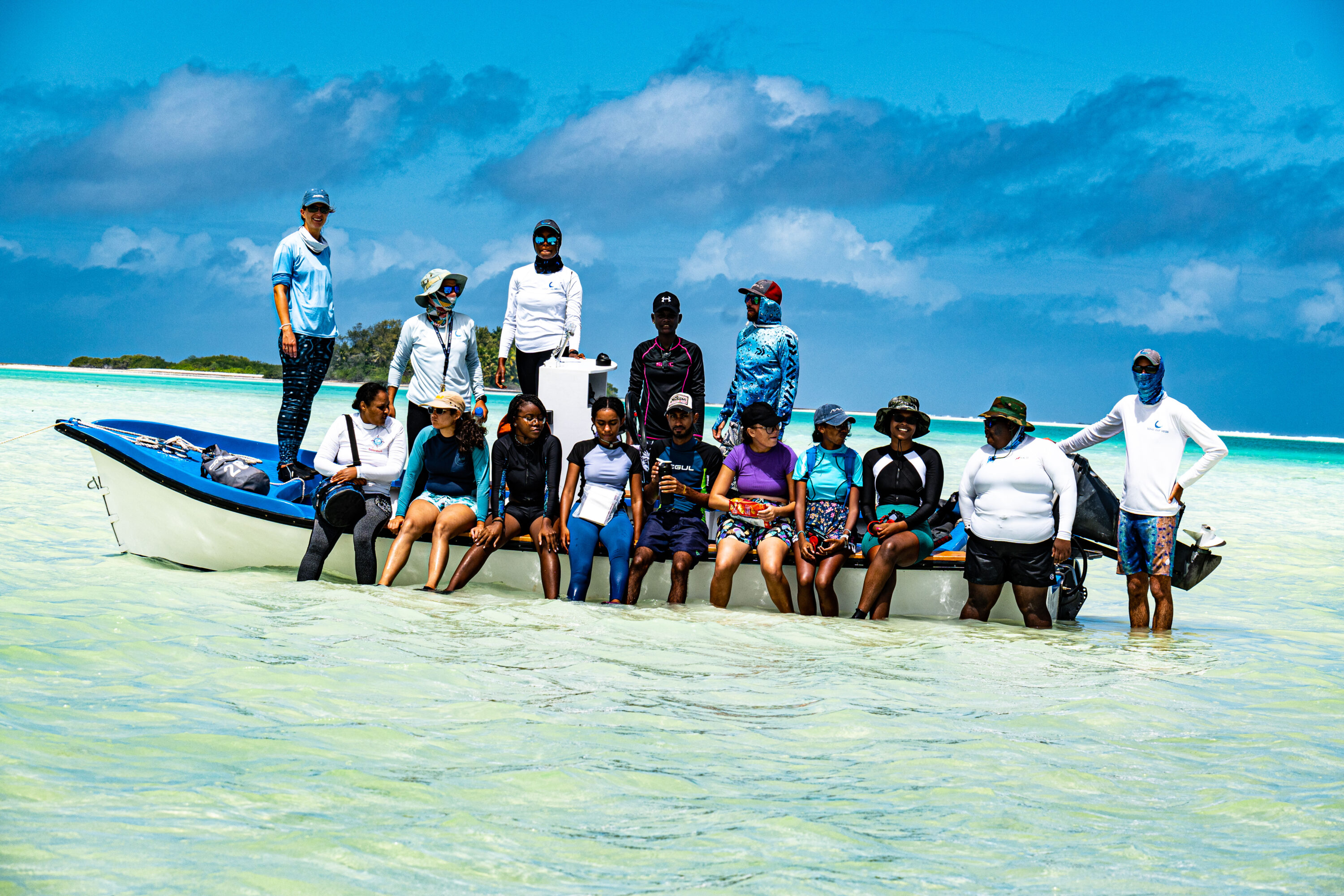 Diving into marine science: inspiring ocean conservation action through ...